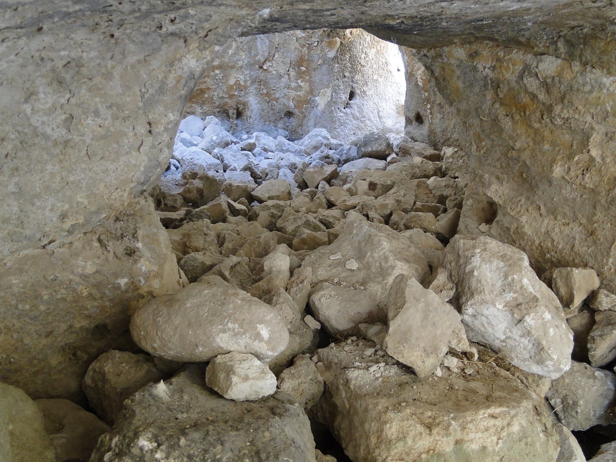 Rocks in Hasankeyf destroyed by explosives - Destruction enters new ...